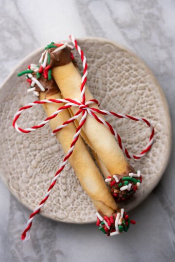 Barquillos Pirouettes Recipe - TastyAZ