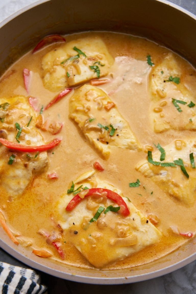 Halibut with Red Thai Coconut Curry - TastyAZ